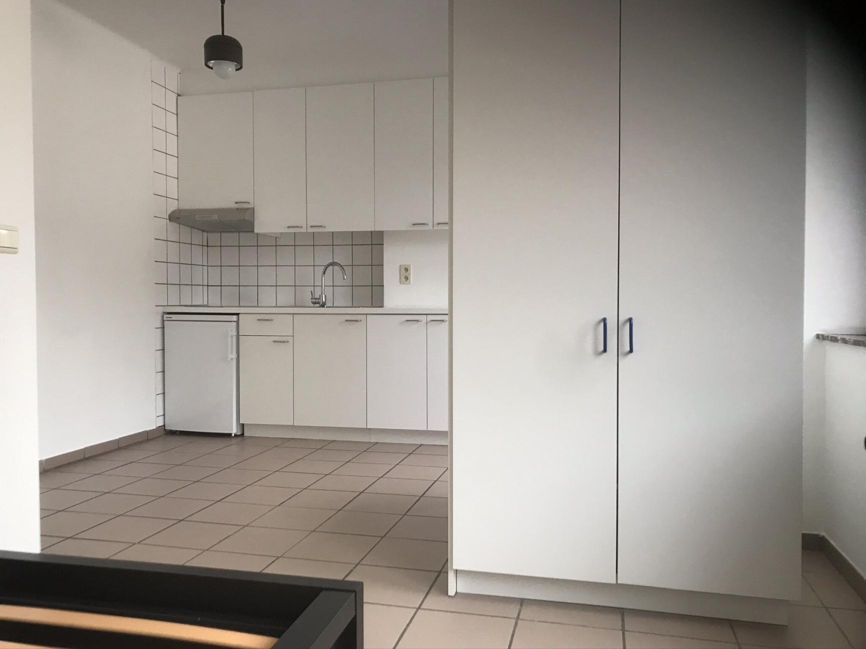 Studio 24 m² Rue du Commandant Tilot à Namur